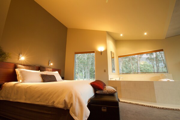 Bushland - Halls Gap
