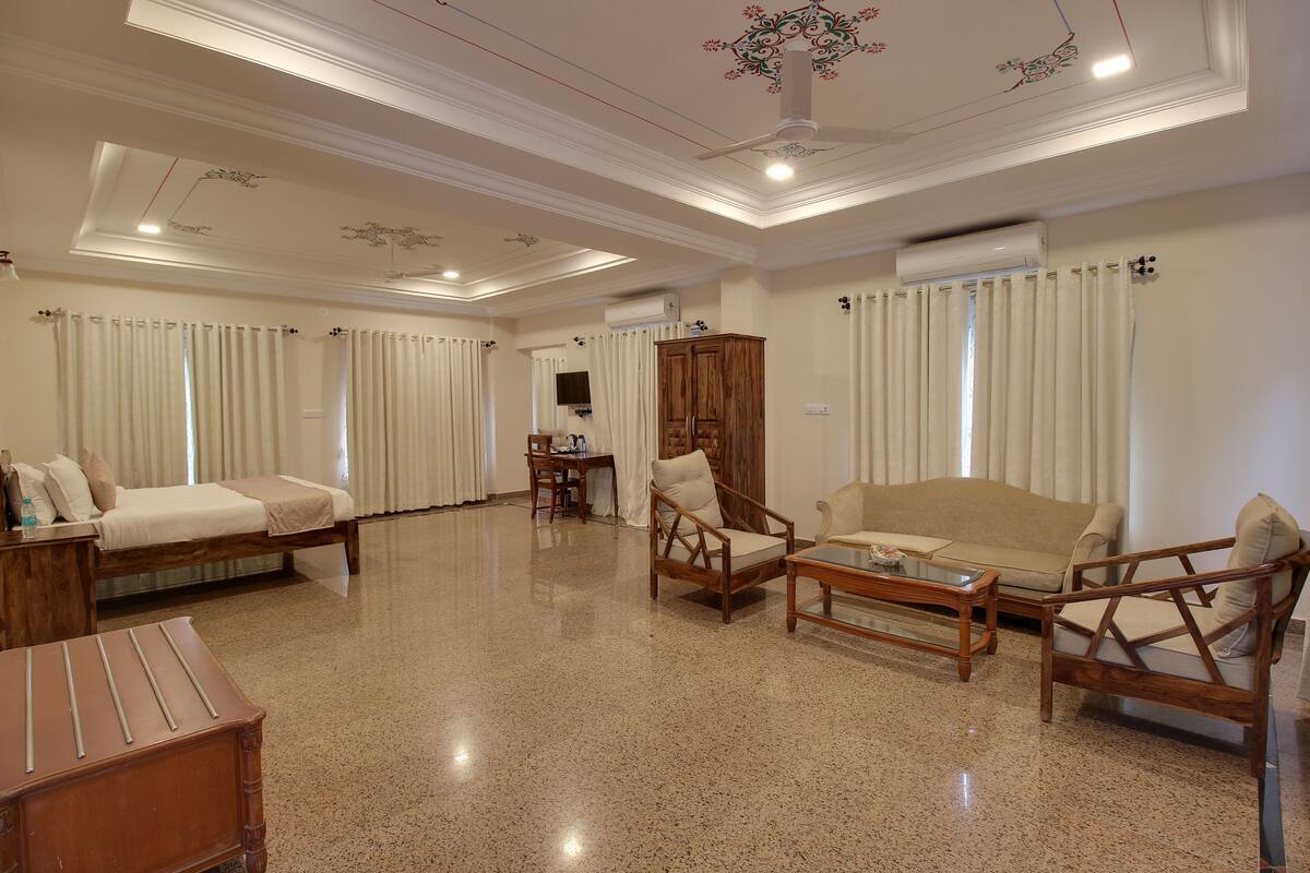 Quarto Royal | Cofre no quarto, secretária, Wi-fi grátis