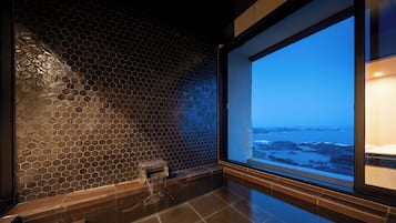 Quarto triplo | 1 quarto, Wi-Fi de cortesia, roupa de cama