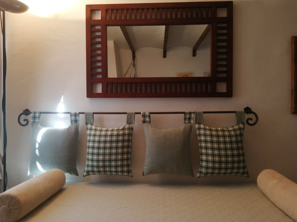 Origineel Residence, Pool / Oasi Relax, Wifi, Barbecue, Grote Dehor, 5 Bedden - Dolcedo