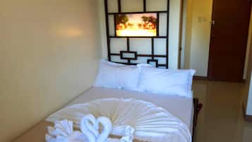 Quarto Duplo Standard | Roupa de cama fornecida