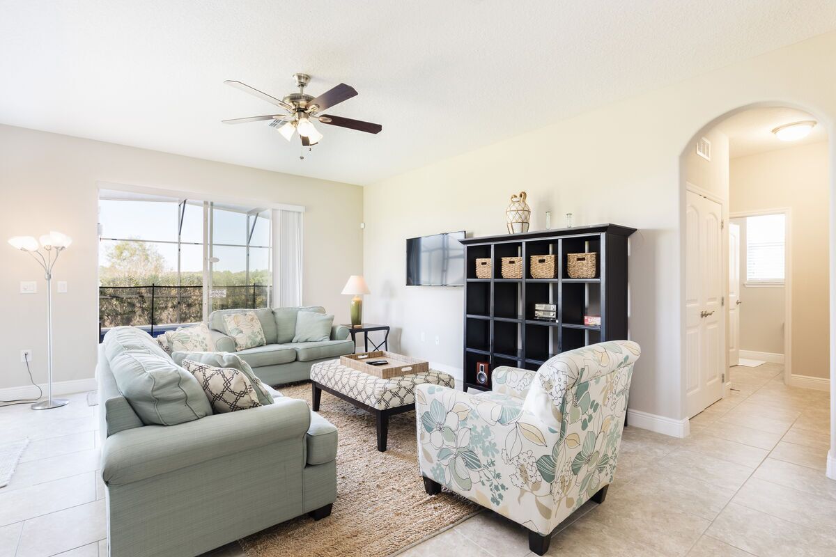 Pool Home With Scenic Views | Pool Table & Video Games - Davenport, FL