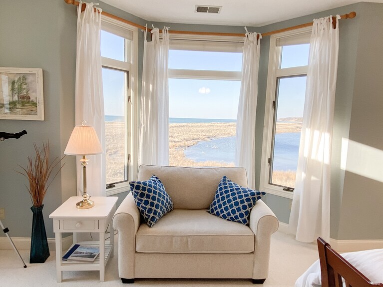 Second Floor Lake Michigan Condo With Sunset Views - Manistee, MI