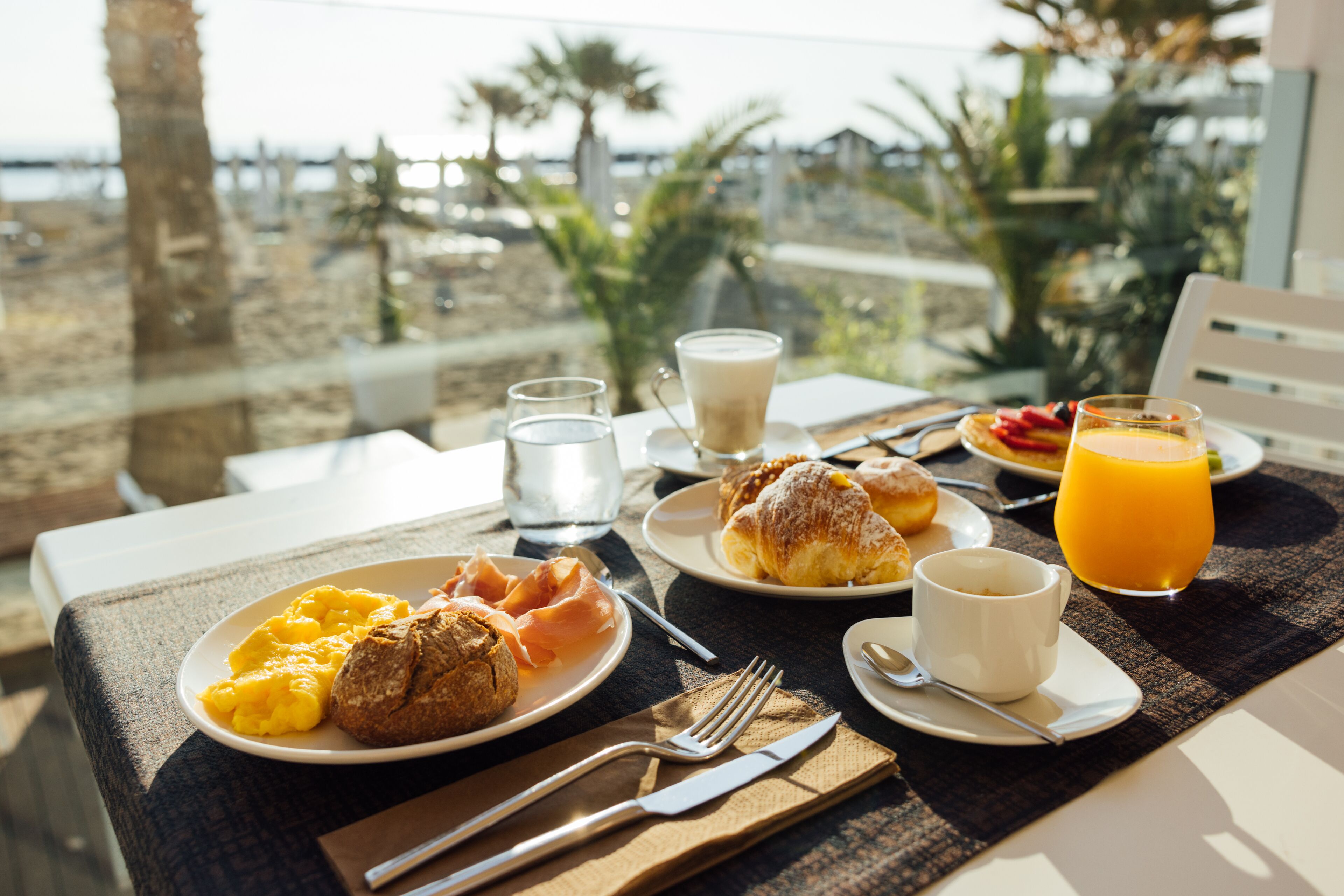 Pequeno-almoço tipo buffet diário incluído 
