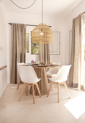 Apartamento Superior, 2 quartos | Sala de estar