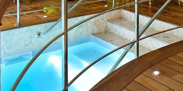 Piscina interna