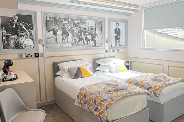 Quarto Duplo ou Twin Básico, 1 quarto, não fumadores | Roupa de alta qualidade, com decoração personalizada