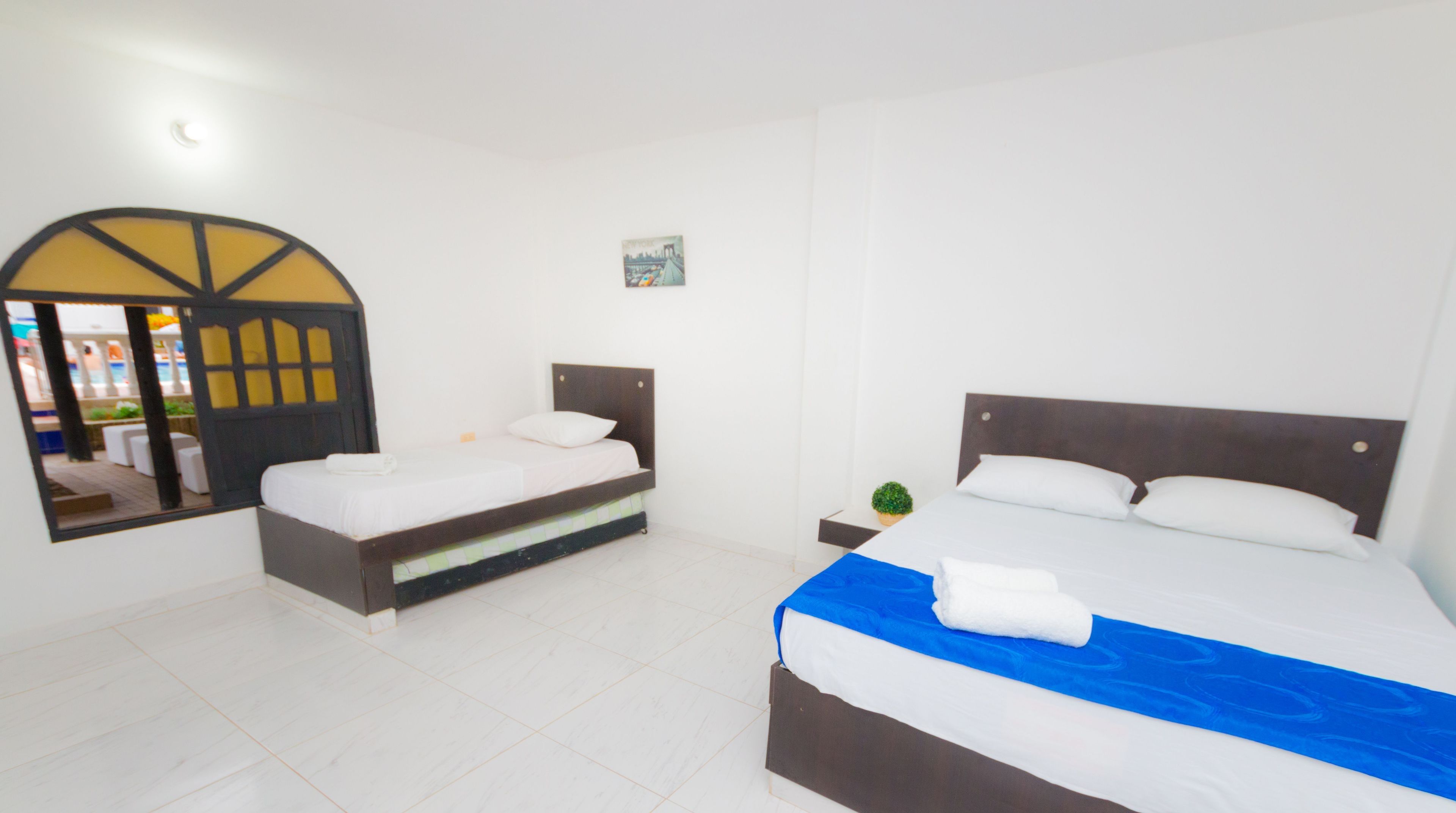 Minibar, cofre no quarto, Wi-fi grátis, roupa de cama fornecida 