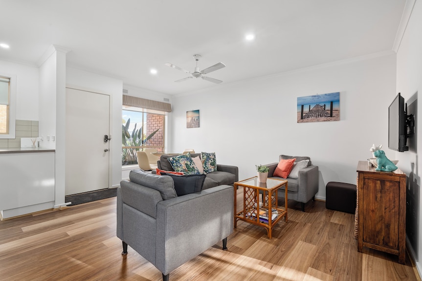 Charmante Riverside-eenheid In Het Paradijs - Leopold