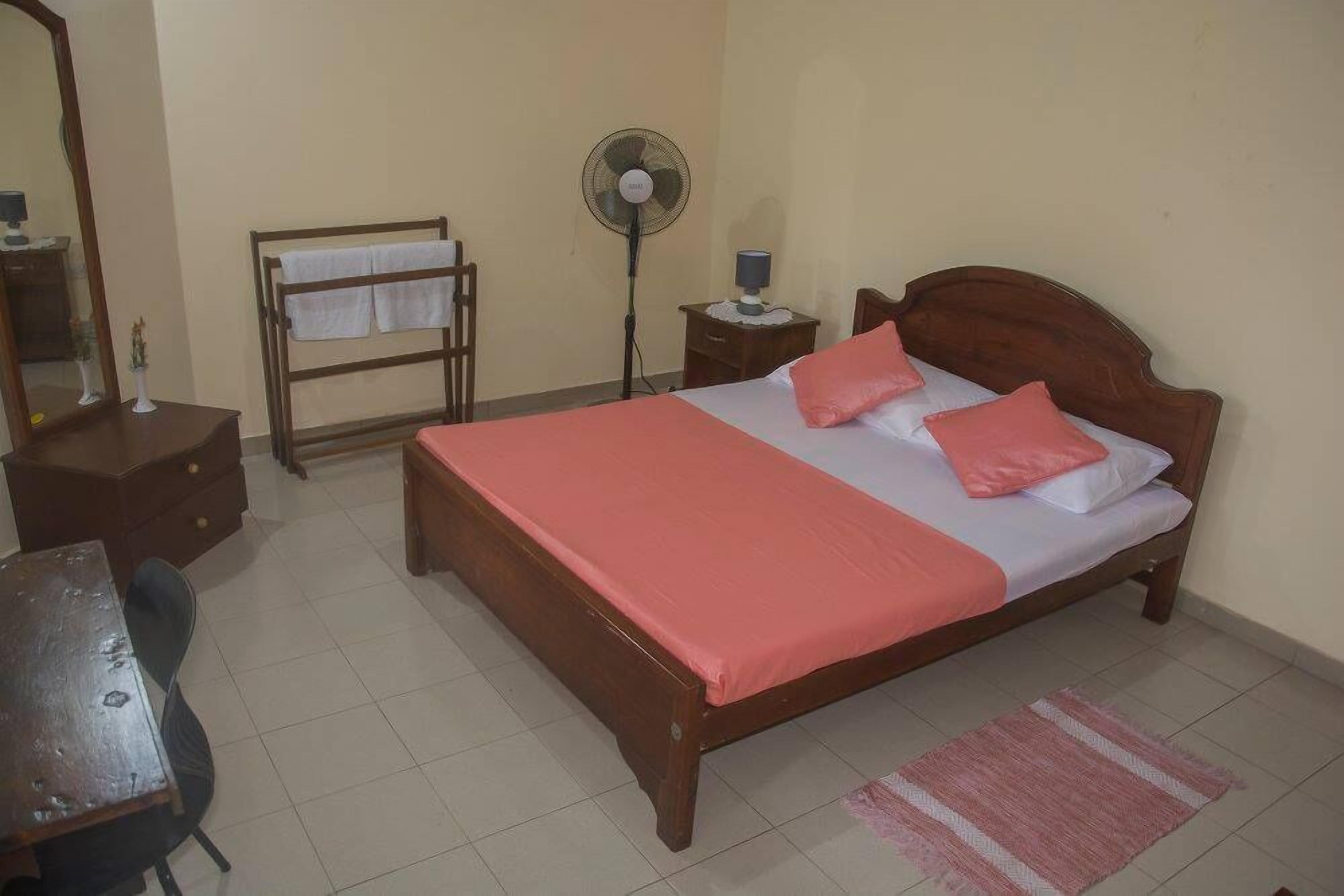Quarto casal standard | 1 quarto, ferros/tábuas de passar roupa, Wi-Fi de cortesia