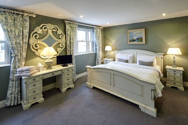 The Horse & Hound - Greystones