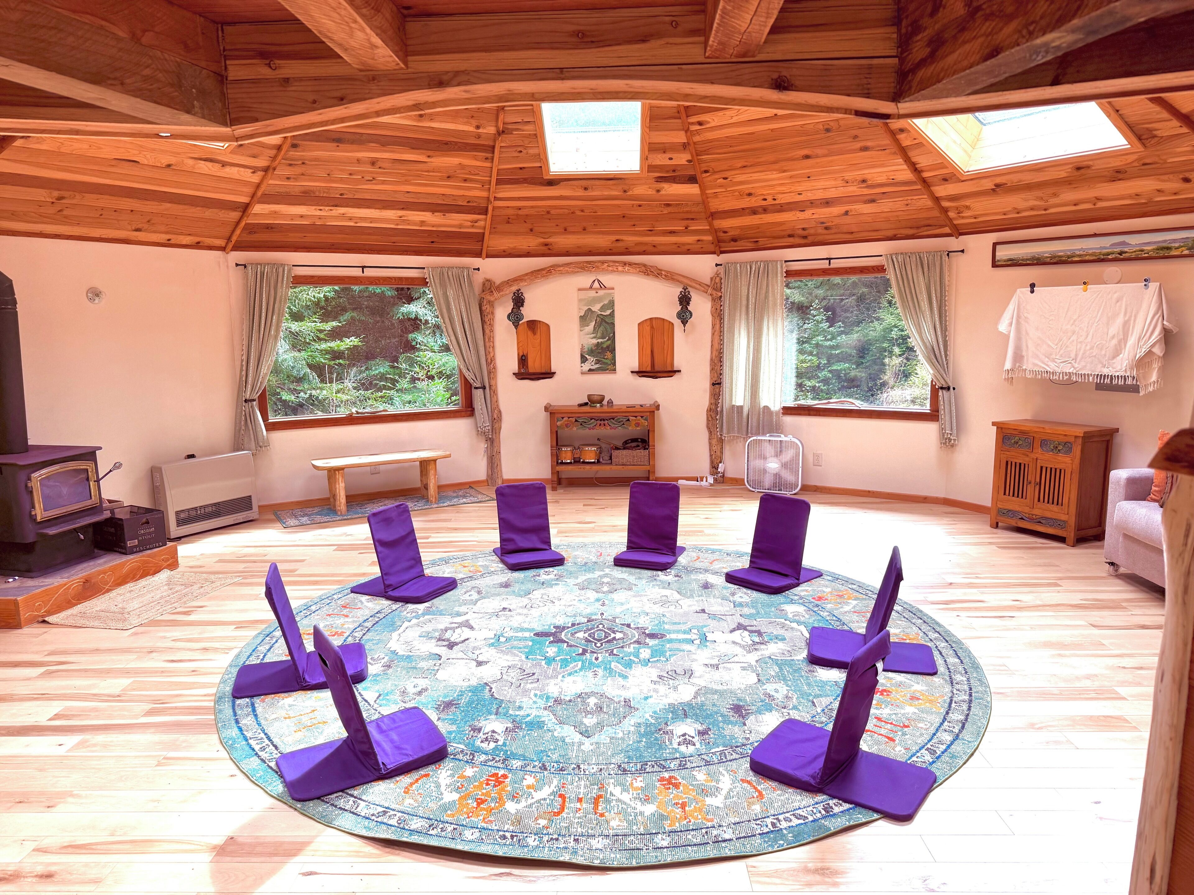 Airstream Dans Les Séquoias, Près De La Rivière Et Des Plages (Séjours De 1 Mois Ou Plus) - Arcata, CA