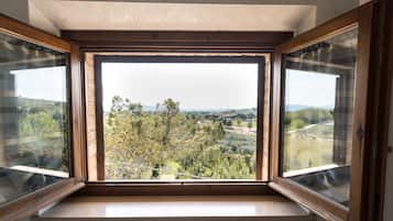 Quarto Triplo Empresarial, vista para o jardim | Vista para o jardim