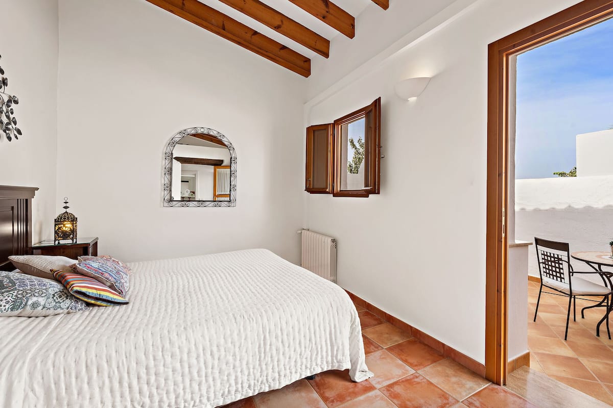 Quarto Duplo Superior, terraço, junto ao pátio | Roupa de alta qualidade, edredões de penas