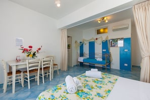 Apartamento Familiar em Condomínio Fechado | Roupa de alta qualidade, quartos insonorizados, ferro/tábua de engomar 