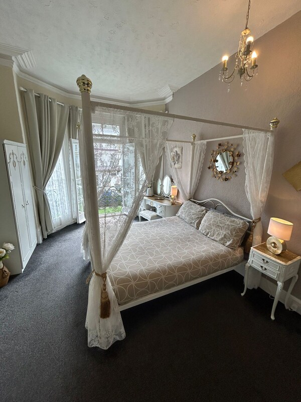 The Little Emily - Room Only - Great Yarmouth