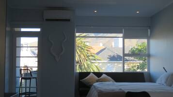 Estúdio Superior, vista para a montanha | Roupa de alta qualidade, cofre no quarto, com decoração personalizada