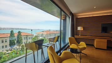 Suite Júnior, vista para o mar | Terraço/pátio interior