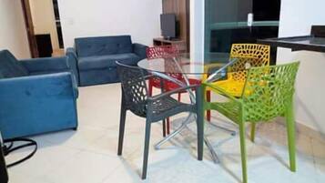 Apartamento | Sala | TV de ecrã plano