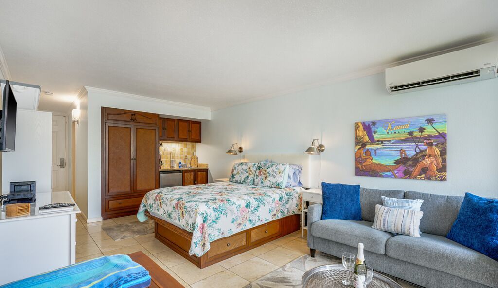 Aloha Condos, Islander On The Beach, Condo 234, Ocean View, Ac - Lihue, HI