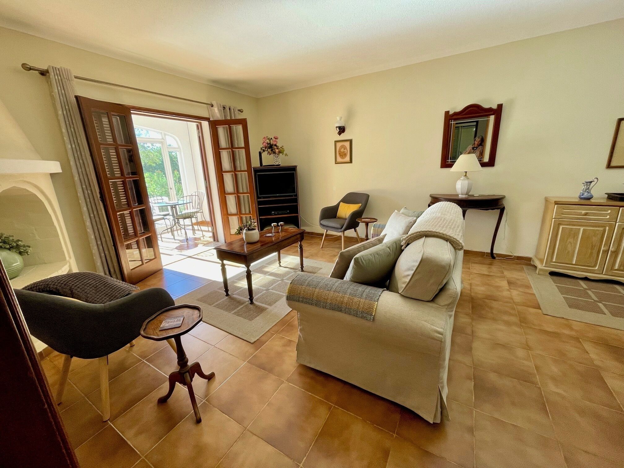 Popular Garden Apartment With Pool! Near Beach, Marina & Town Centre - Lagos