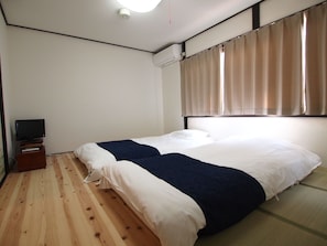 Casa Básica | 1 quarto, Wi-fi grátis, roupa de cama fornecida
