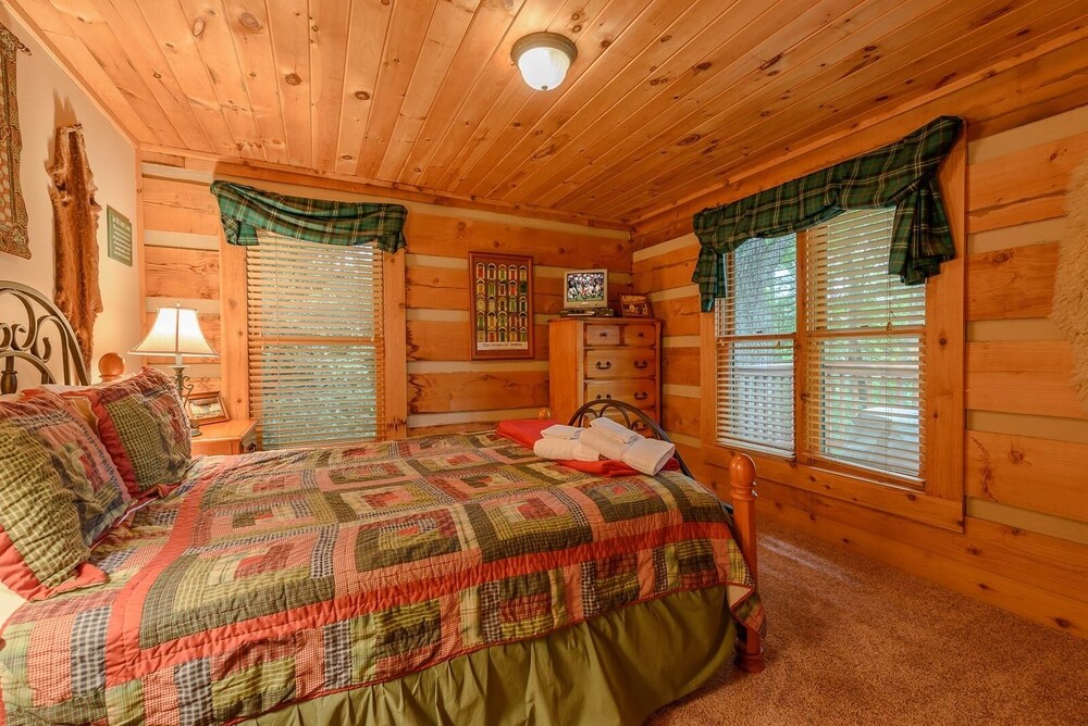 Cozy Cabin On Blue Ridge Parkway - Blowing Rock, NC