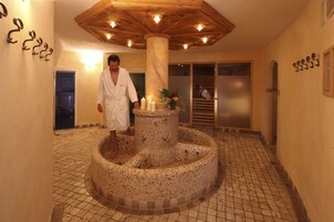 Sauna seca, sauna a vapor, banho turco/hammam, tratamentos corporais