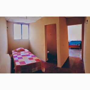 Casa conforto, 5 quartos, para não fumantes, vista para a montanha | 1 quarto, escrivaninha, quartos à prova de som, Wi-Fi de cortesia