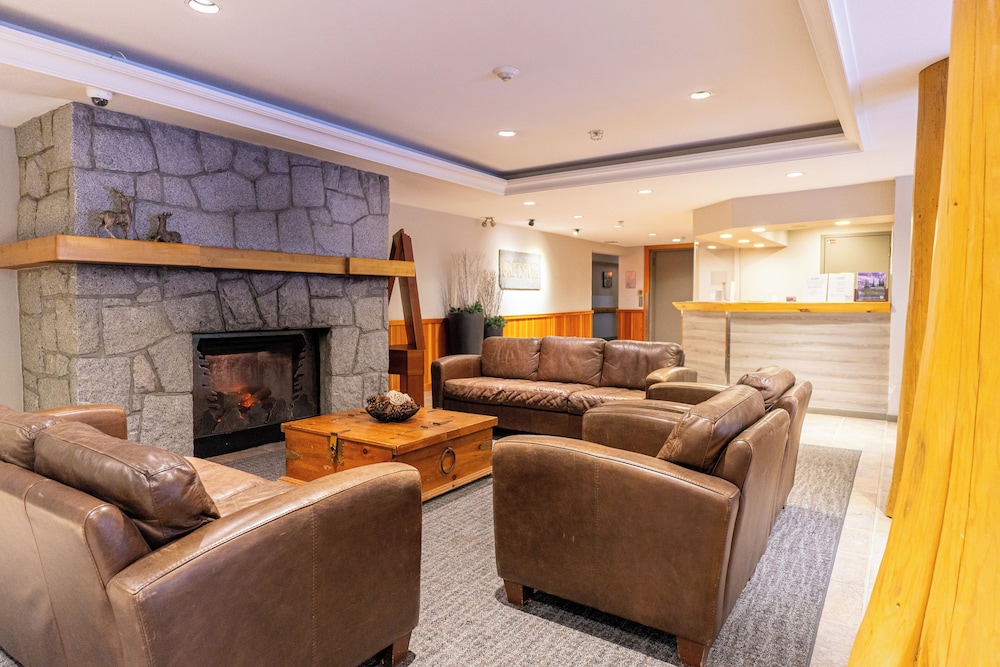 Greystone, Renovated Ski In Ski Out, Sleeps 5, Free Wifi (217) - British Columbia