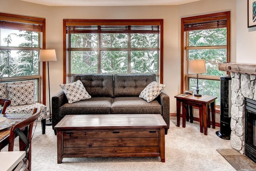 Aspens #412 Prime Ski-in Ski-out Location! Pool, Hot Tubs, Bbq, Sleeps 6 - Whistler Blackcomb