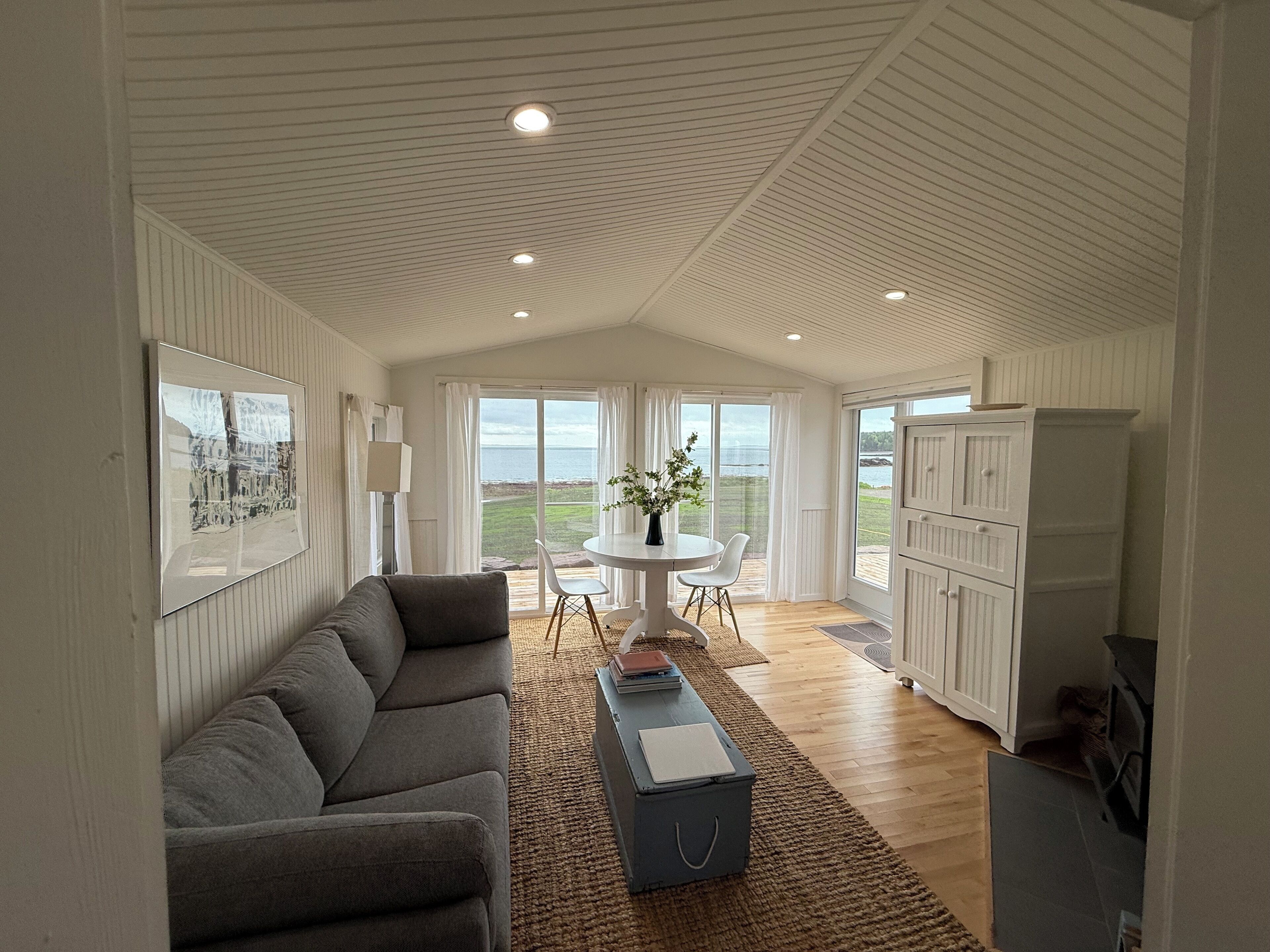 The Artists Cabin - On The Bay Of Fundy - New Brunswick