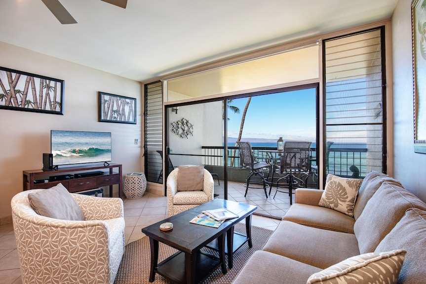 Oceanfront Holiday <Br> - Maui, HI