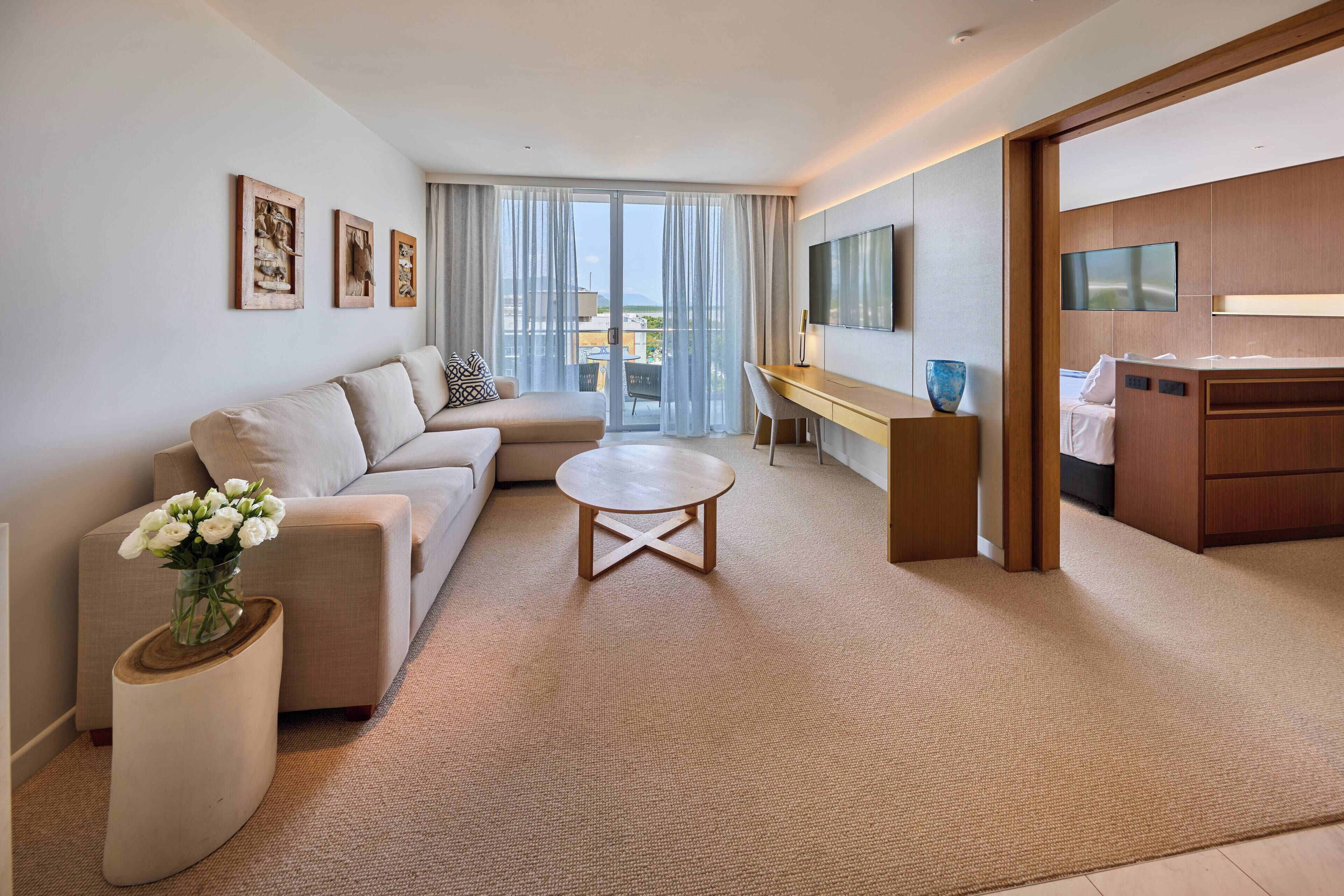 Suíte, 1 cama King e sofá-cama | Roupas de cama premium, cofres nos quartos, escrivaninha