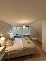 Quarto casal standard, 1 cama King e sofá-cama | Individualmente decorados, individualmente mobiliados