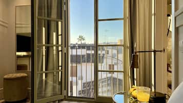 1 quarto, roupas de cama premium, edredons de pluma