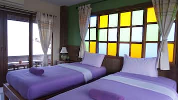 Quarto Twin Standard | Cortinas/cortinados opacos, Wi-fi grátis