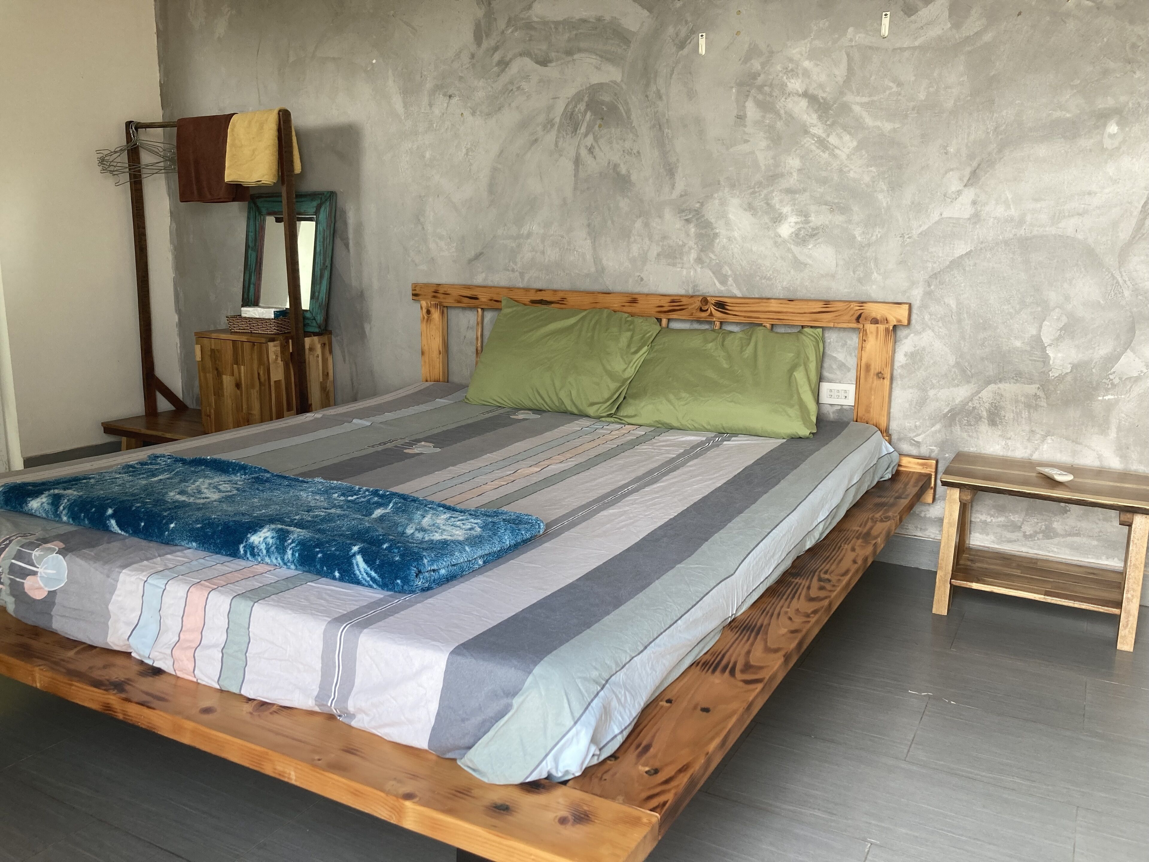 Quarto Duplo Deluxe, vista para o jardim | Com decoração personalizada, cortinas/cortinados opacos 