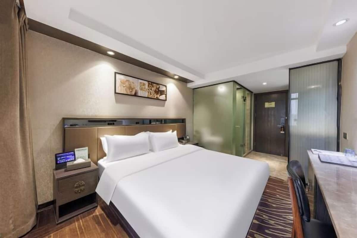 Minibar, secretária, cortinas/cortinados opacos, quartos insonorizados