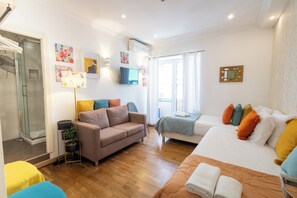 Quarto Twin Gallery | Roupa de alta qualidade, cofre no quarto, com decoração personalizada 