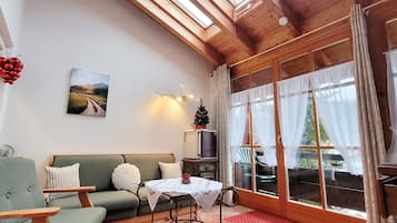 Quarto Duplo, vista para a montanha | 1 quarto, roupa hipoalergénica, cofre no quarto, secretária