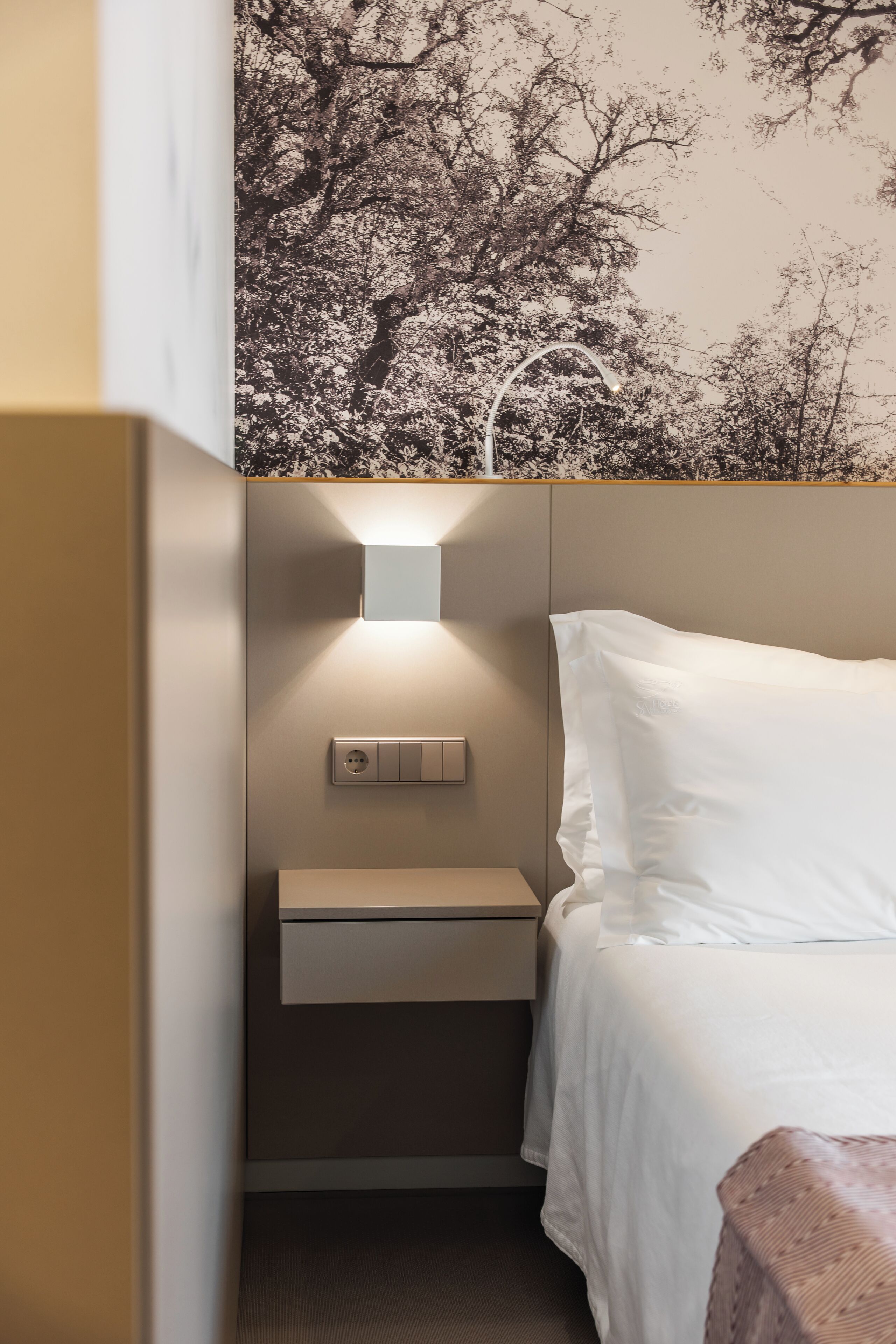 Cofres nos quartos, individualmente decorados