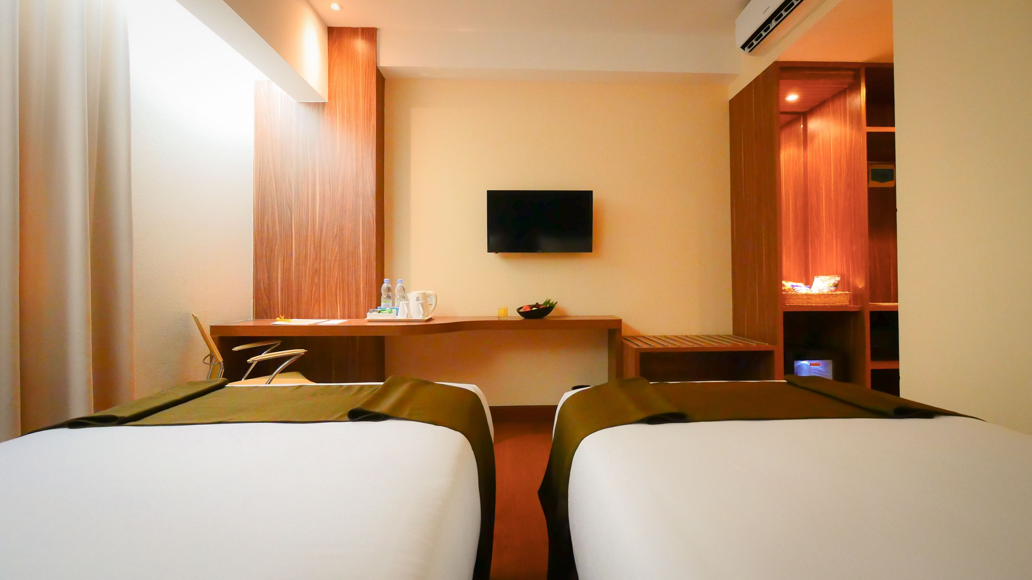 Roupa de alta qualidade, minibar, secretária, Wi-fi grátis 