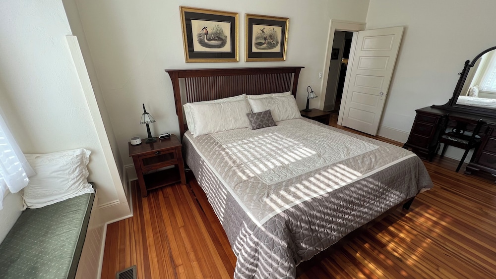 Haywood House: West Asheville's Newly Restored And Most Walkable Rental! - Asheville, NC