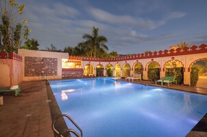Piscina externa