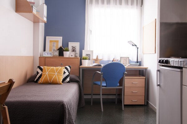 Residencia Universitaria Resa Tomás Alfaro Fournier - Centro Adscrito A Reaj - Campus Accomodation - Vitoria-Gasteiz