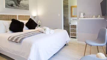 Lavender: Three-Bedroom Apartment | Roupa de alta qualidade, com decoração personalizada