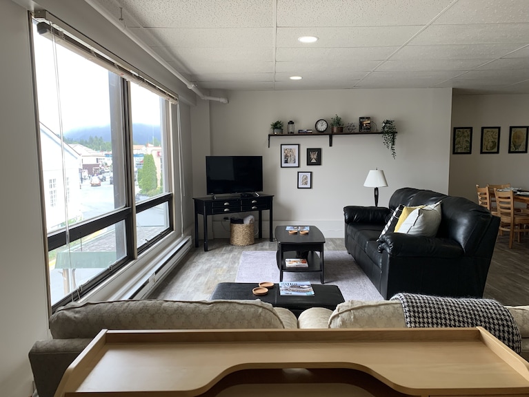 Downtown Apt.12 W/ Russian Church & Mountain Views - Sitka, AK