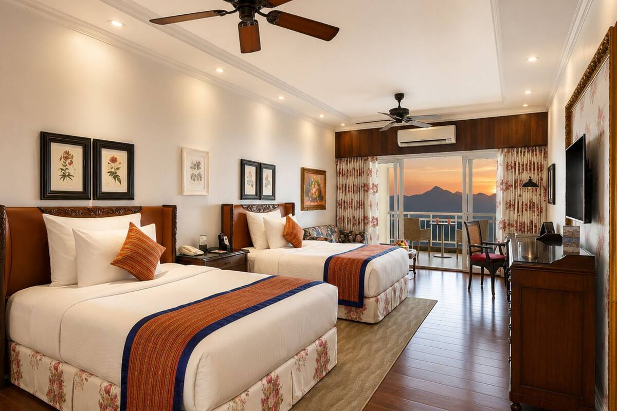 Quarto Deluxe ( Sunset View) | Roupa de alta qualidade, cofre no quarto, secretária