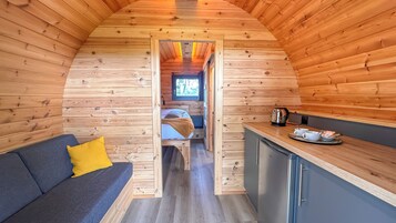 Quarto casal luxo | Individualmente mobiliados, escrivaninha